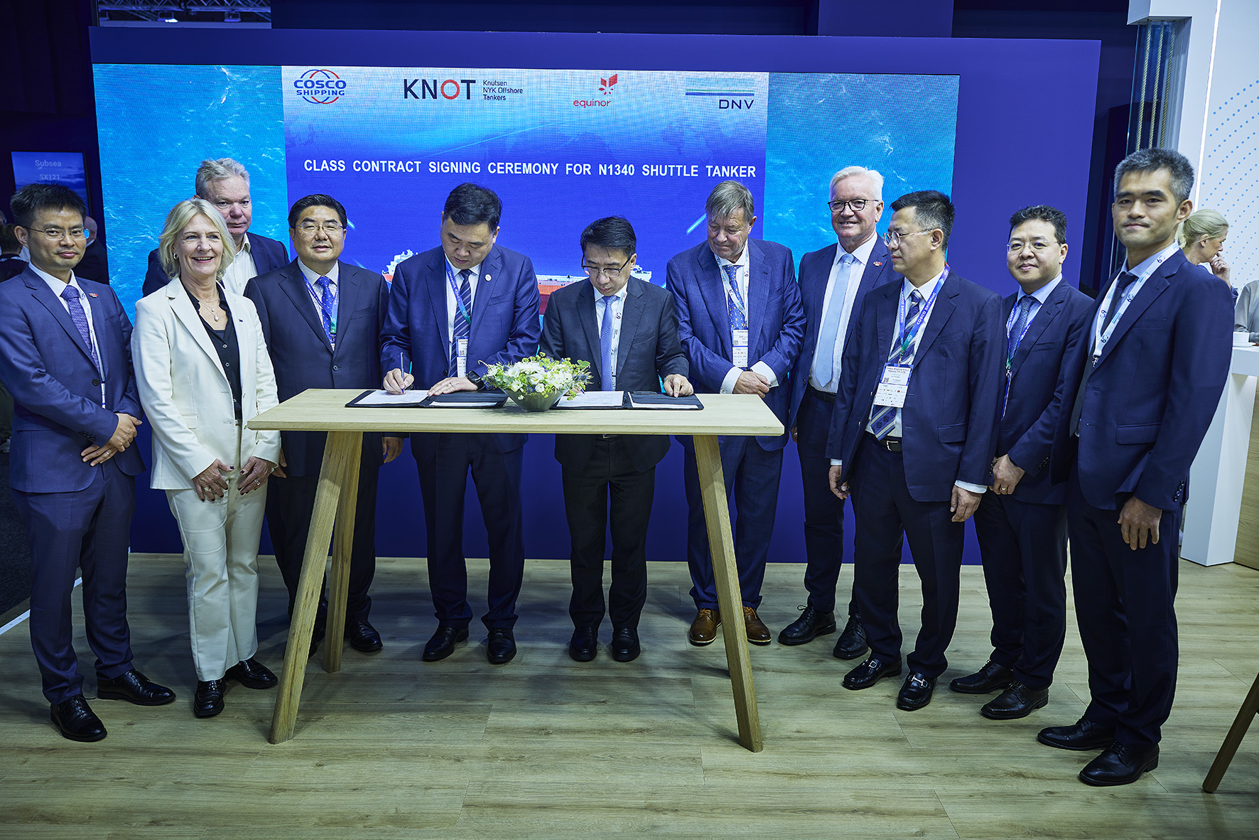 DNV and COSCO sign new class contract for methanol-ethanol ready KNOT ...