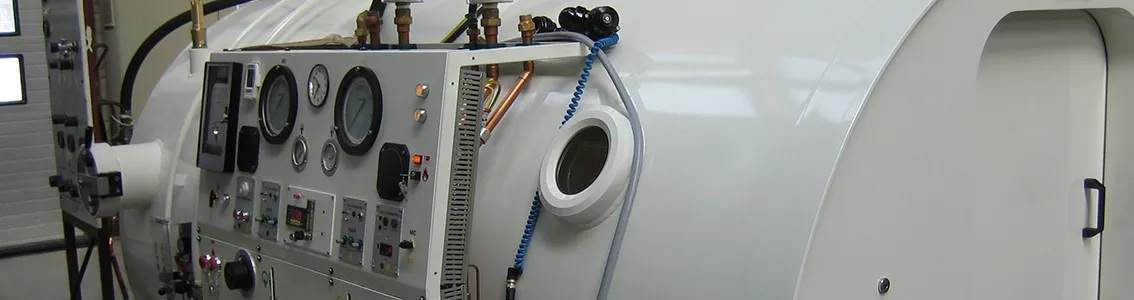 Diver pressure chambers